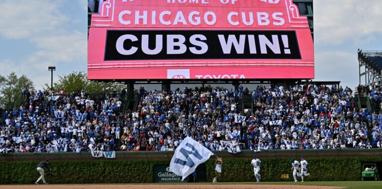 Wake Up and Watch the Cubs Complete the Sweep Over the Diamondbacks ...